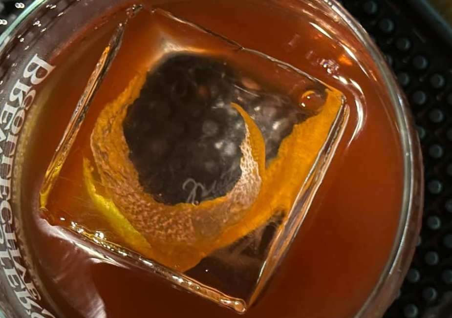 Freezing Objects into Ice Part #1 – craftklaris